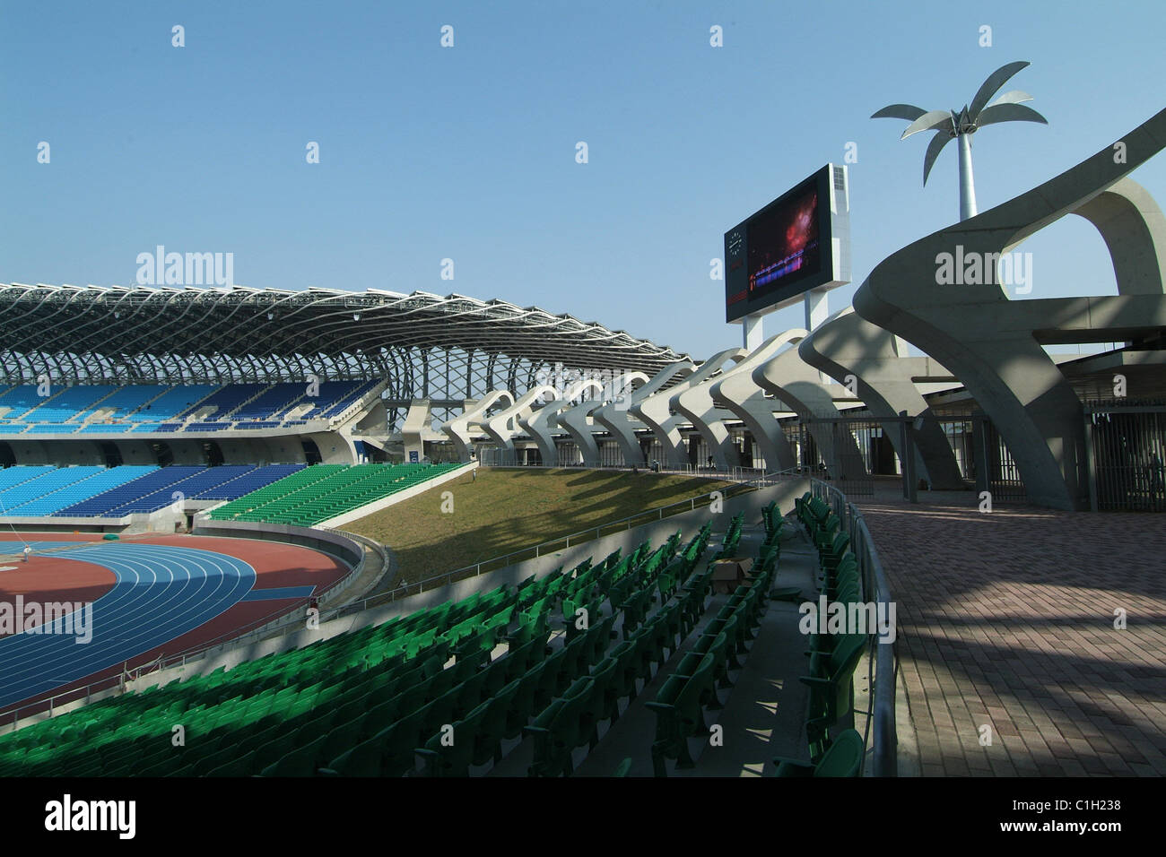 Taiwanese stadium is 100% solar-powered Taiwan's new solar stadium is ...