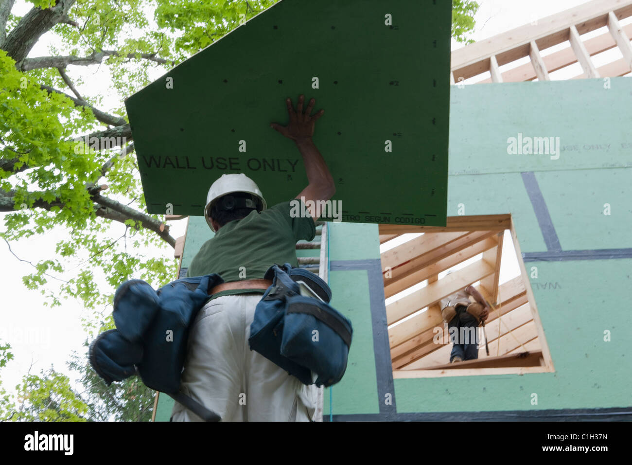 Wall sheathing hi-res stock photography and images - Alamy