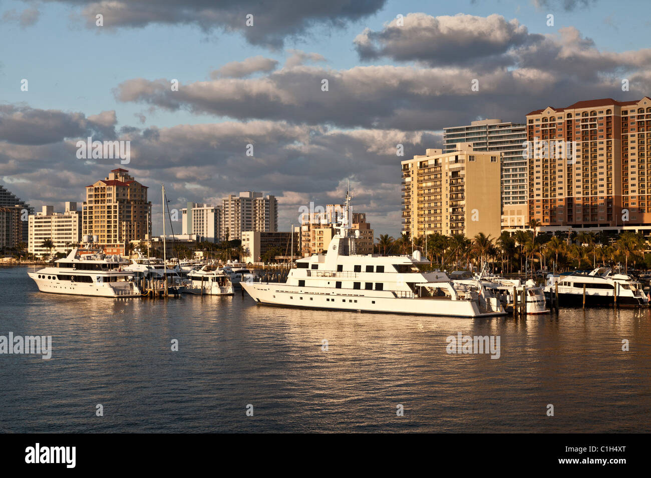 Intercoastal waterway hi-res stock photography and images - Alamy