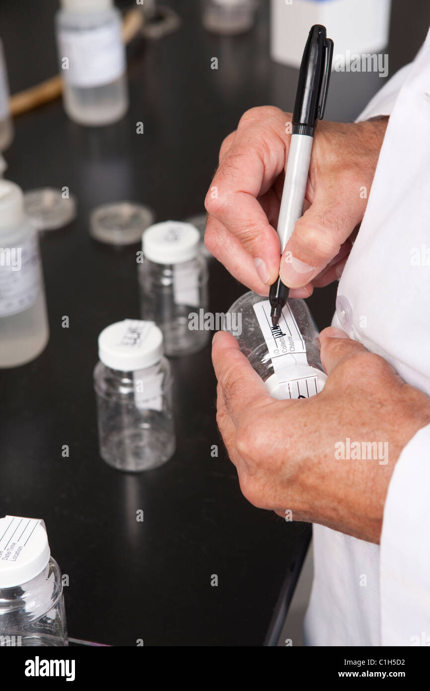 Water sample bottles hi-res stock photography and images - Alamy