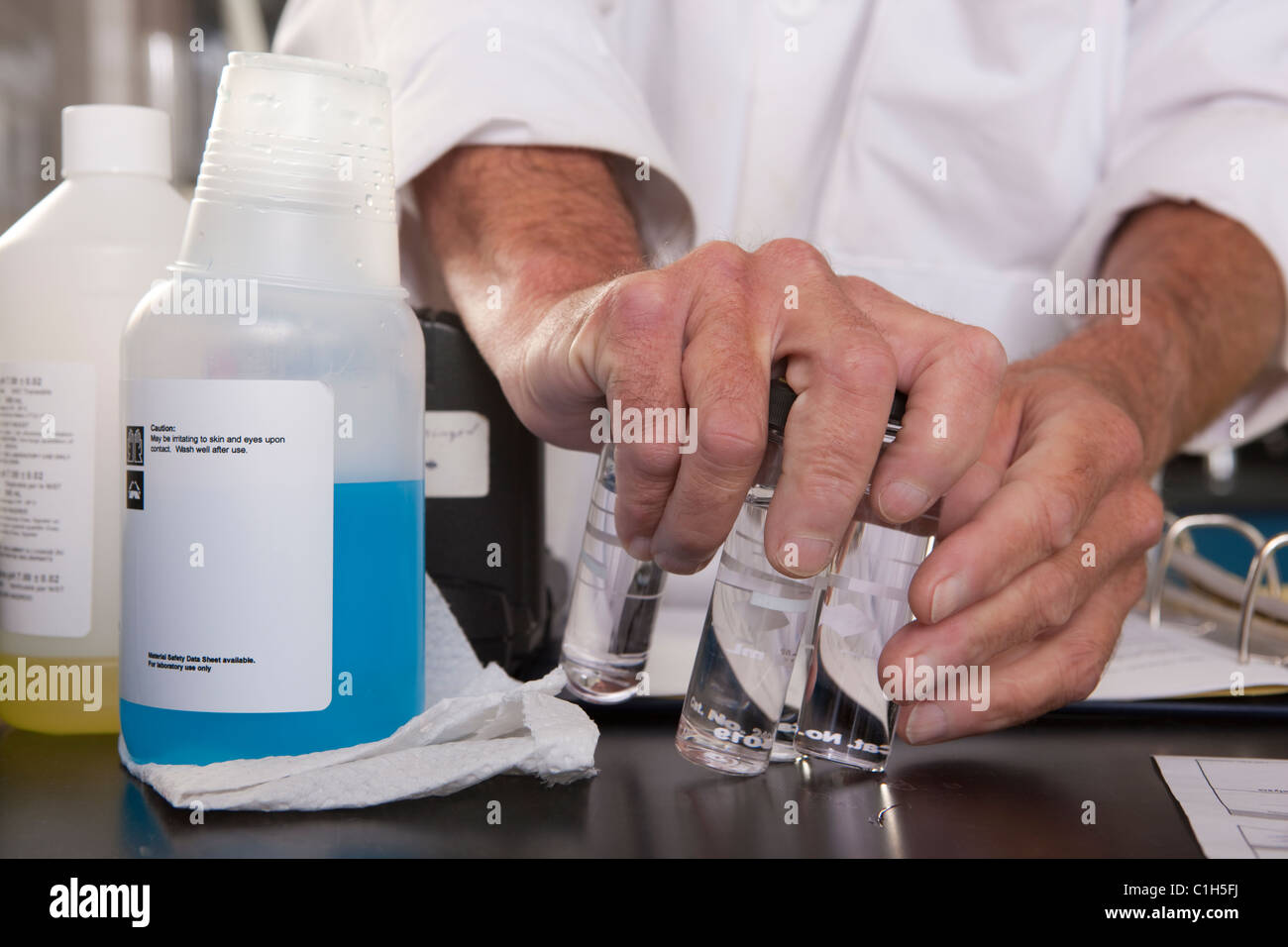 Reagent vial hi-res stock photography and images - Alamy