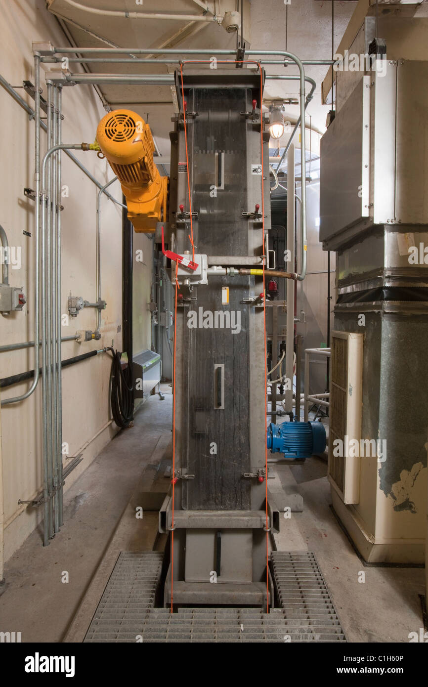 Wastewater screening hi-res stock photography and images - Alamy