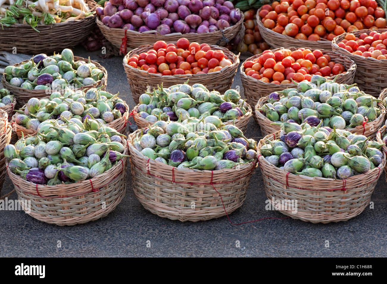 Baskets of vegetables india hi-res stock photography and images - Alamy