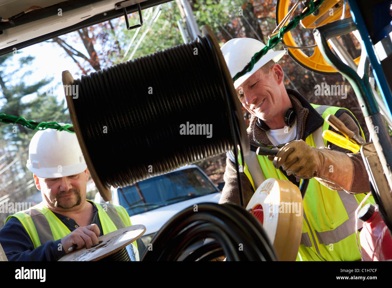 Spool of cable, truck hi-res stock photography and images - Alamy