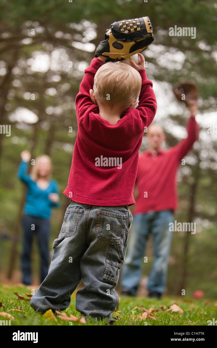 Child using sign language hi-res stock photography and images - Alamy