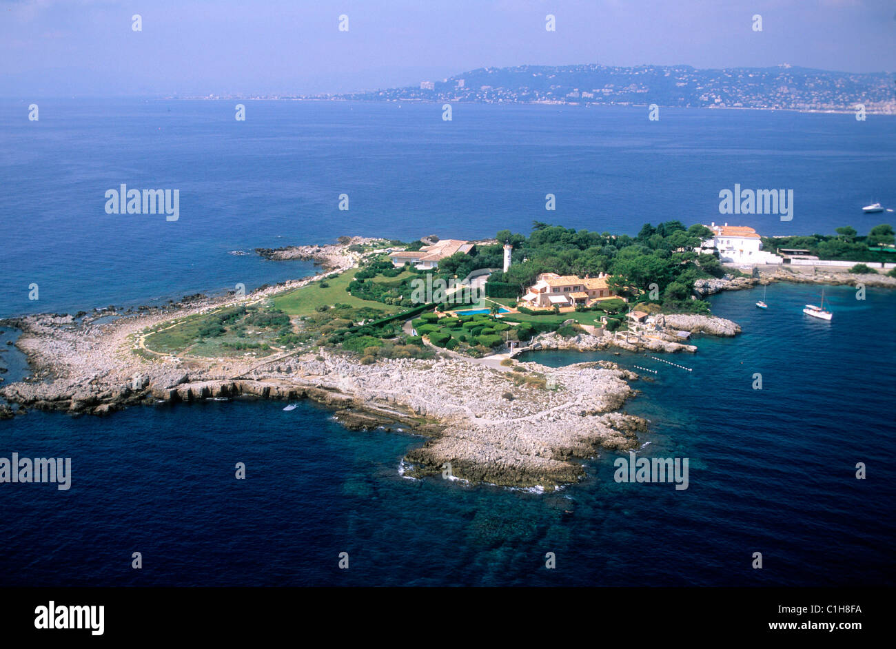 France, Alpes Maritimes, bay to the billionaires at Antibes (aerial ...