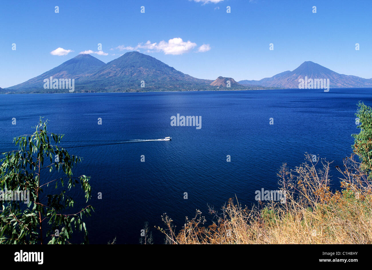 Guatemala, Atitlan lake and the volcanoes Toliman, Atitlan et San Pedro ...