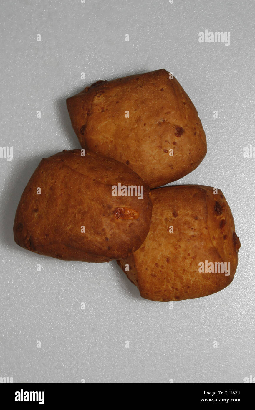 Chunk of bread hi-res stock photography and images - Alamy