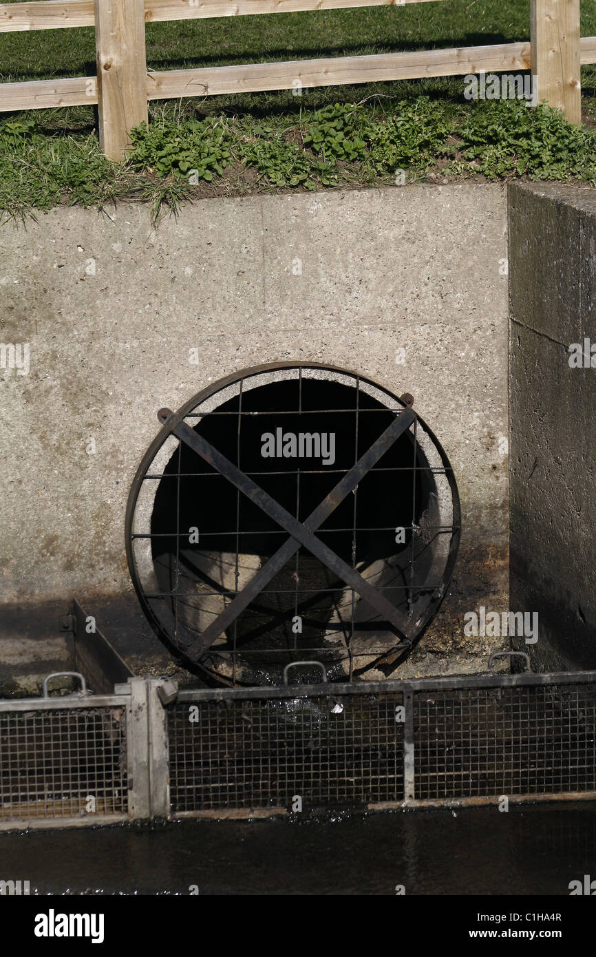 Sewage River High Resolution Stock Photography and Images - Alamy