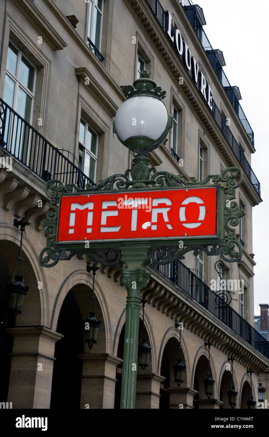 old red metro sign , louvre , paris , france Stock Photo - Alamy