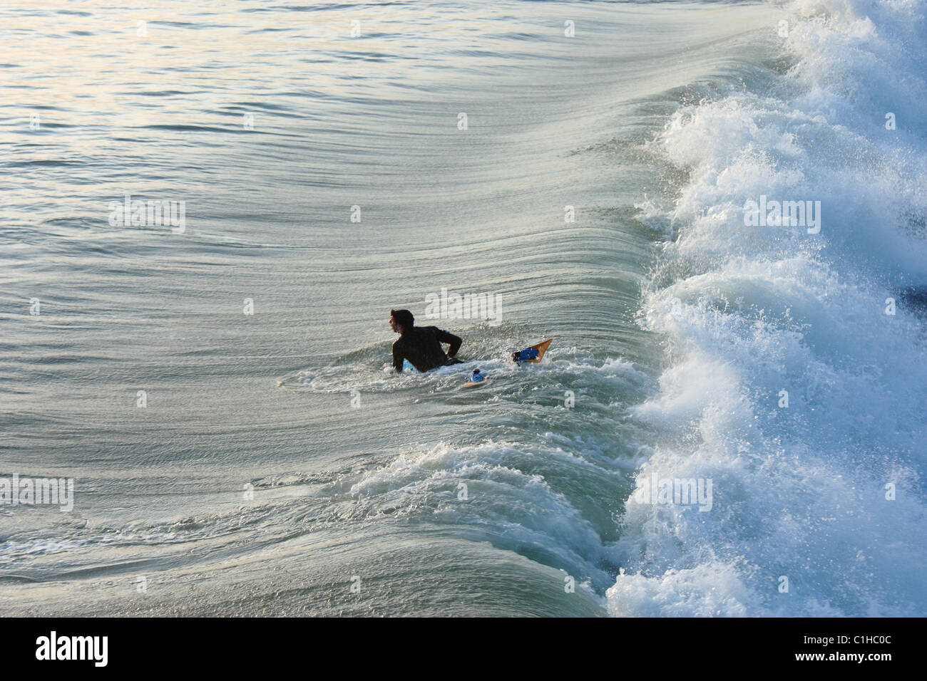 Reef surf surfer hi-res stock photography and images - Alamy