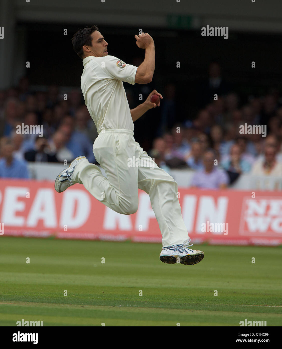 Mitchell Johnson Bowling Action