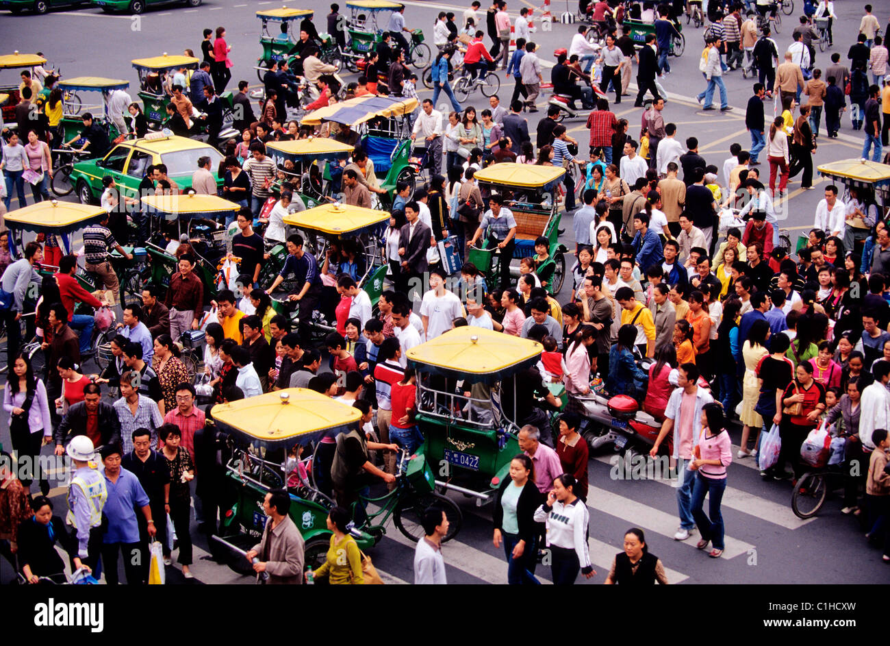 China, Sichuan province, Chengdu, crowd in the street Stock Photo - Alamy