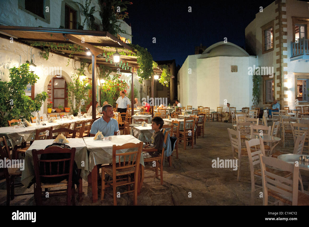 Greek taverna by night hi-res stock photography and images - Alamy