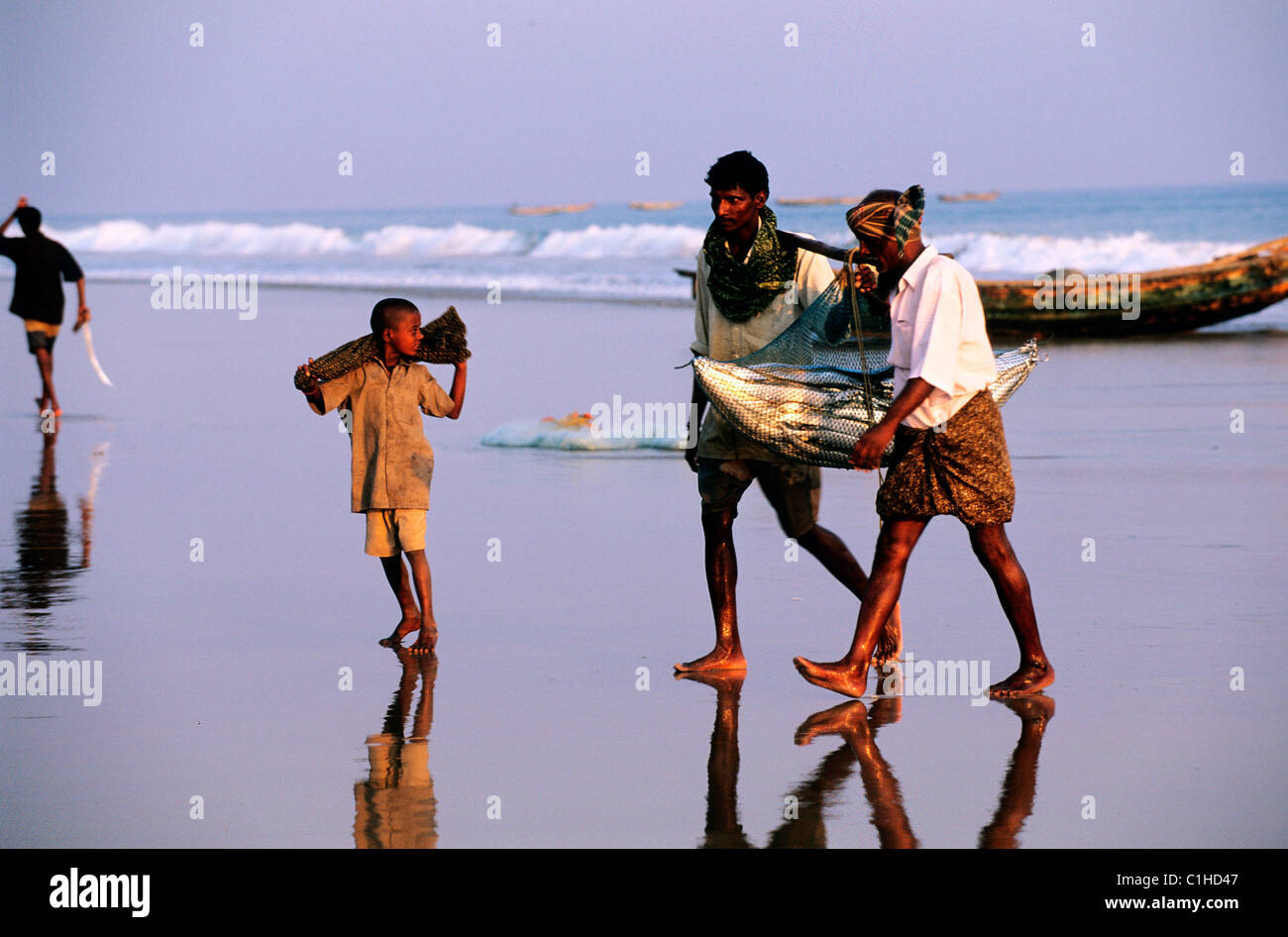 India, state of Orissa, the village of Puri, return from fishing Stock ...