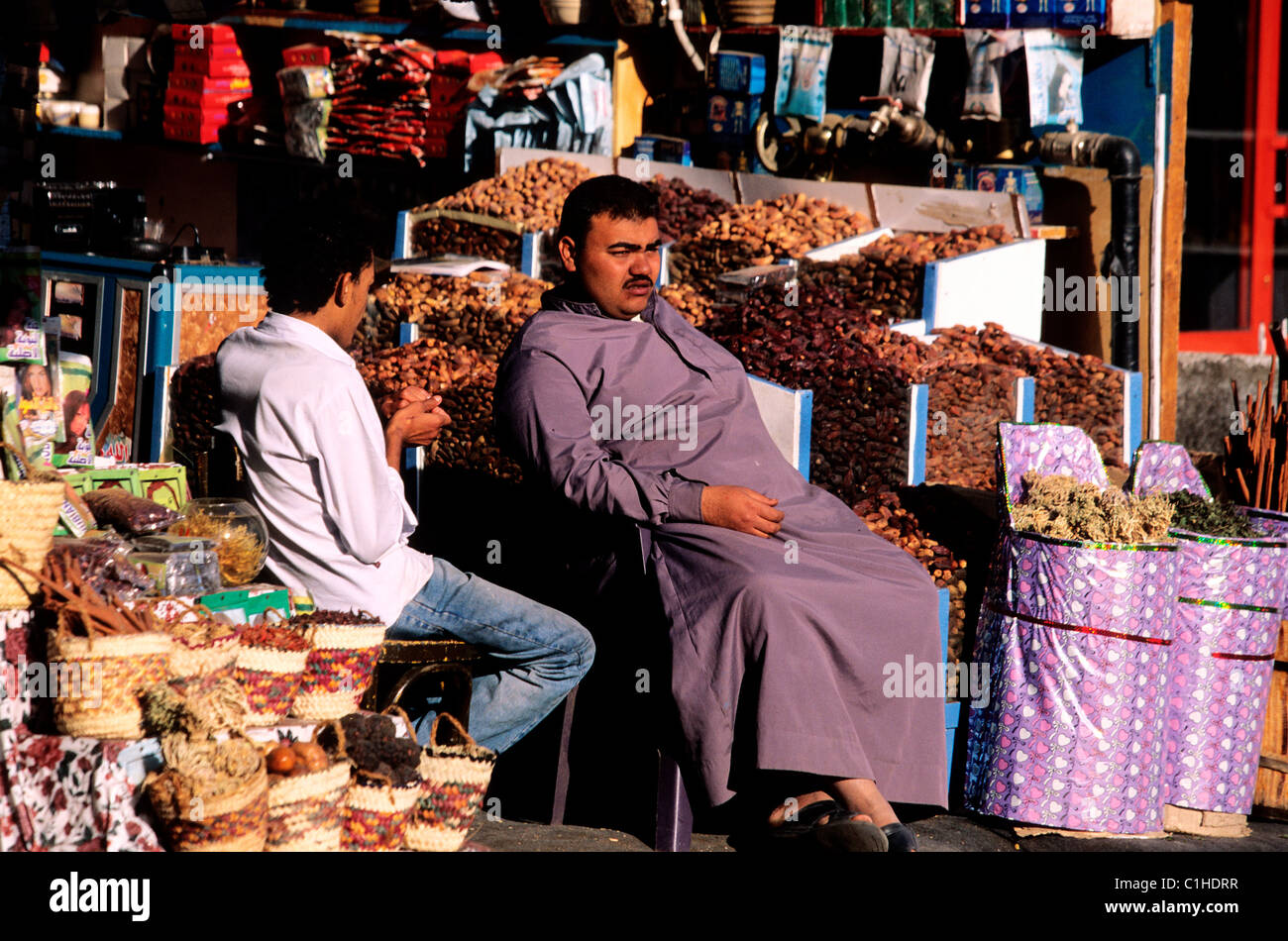 Souk assouan hi-res stock photography and images - Alamy