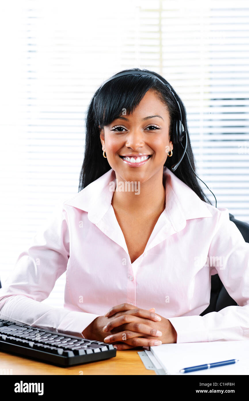 Receptionist at desk headset hi-res stock photography and images - Alamy