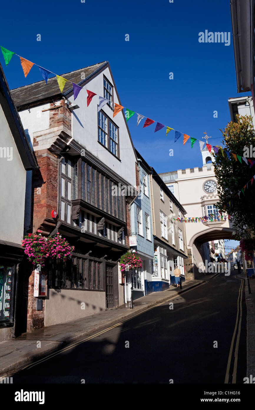 Totnes town centre south devon england uk hi-res stock photography and ...