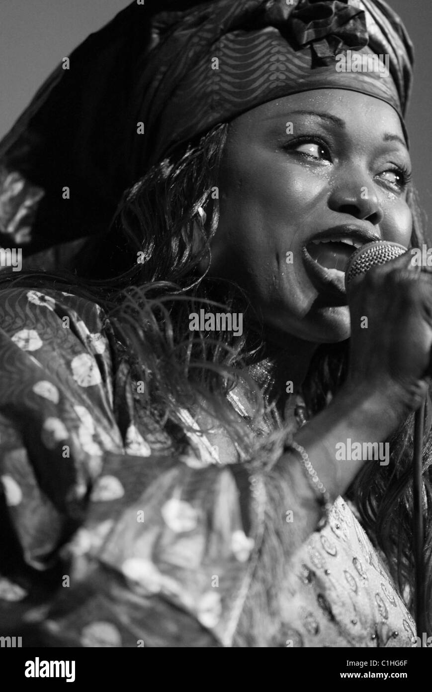 June 2003 Black and White Stock Photos & Images - Alamy
