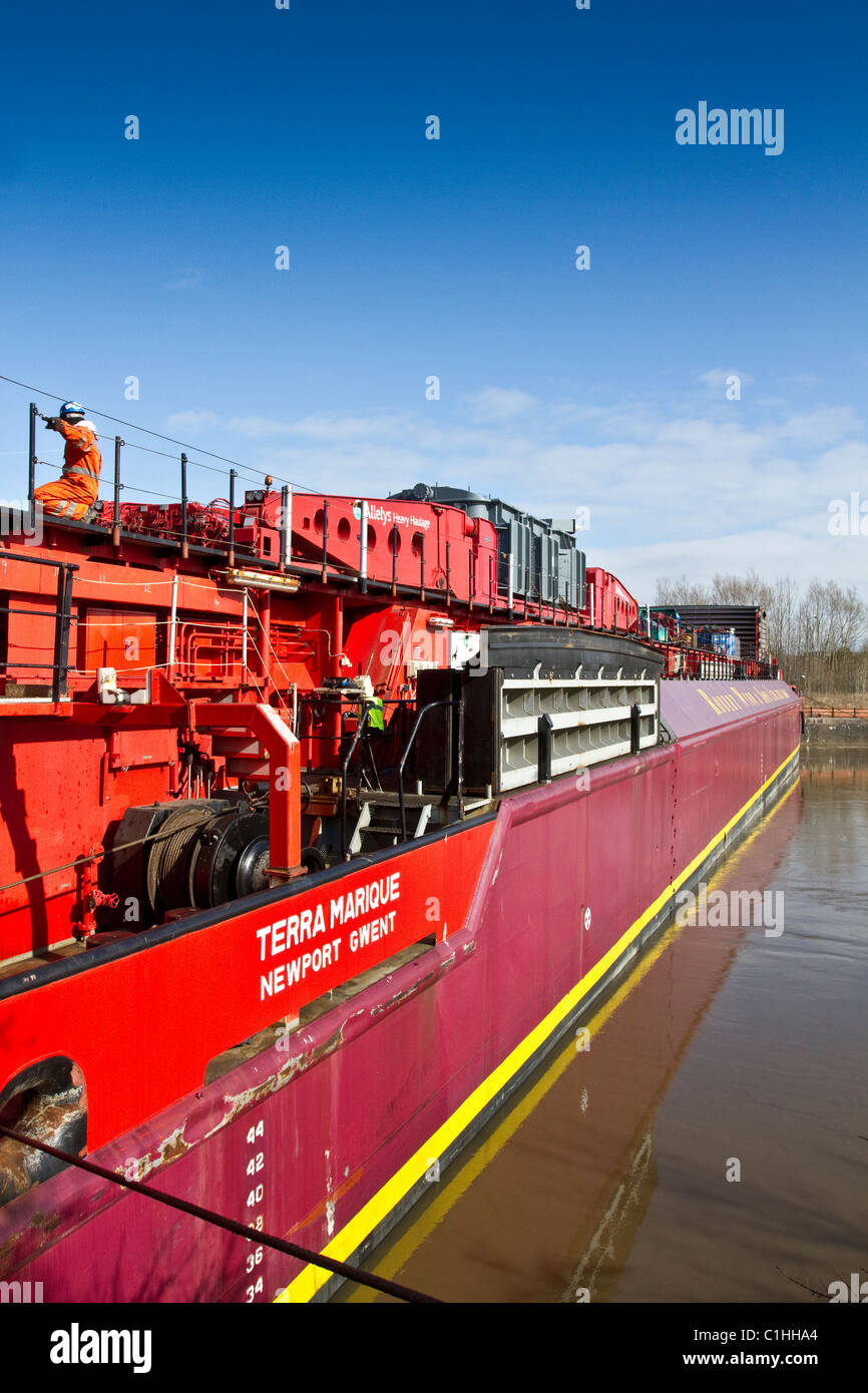 Unloading Alstom National Grid Electrical Transformer, Preston from the ...
