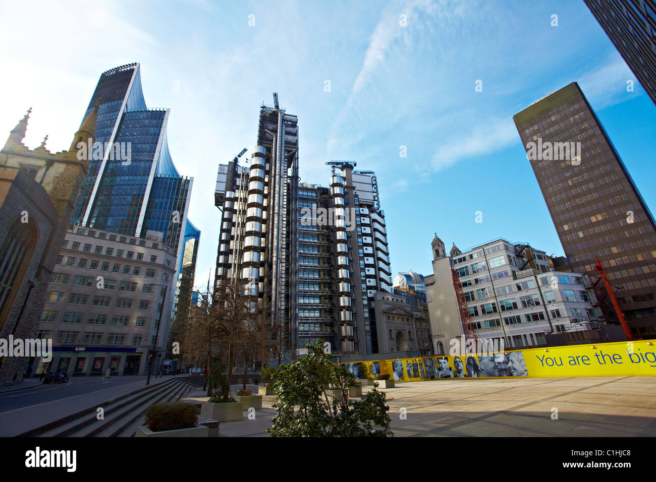 LONDON FINANCIAL DISTRICT LLOYDS BUILDING Stock Photo - Alamy