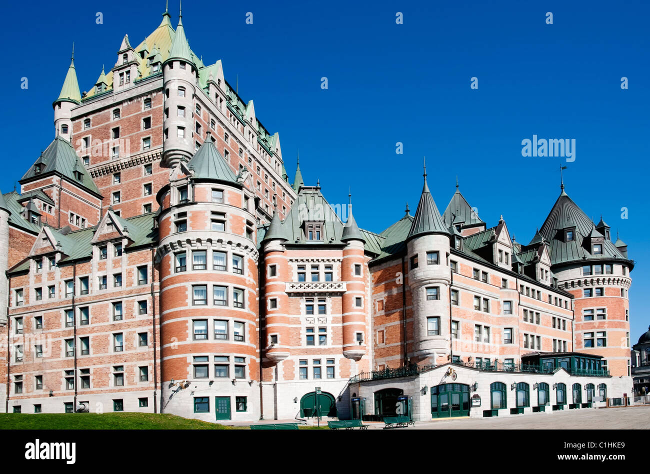Frontenac castle hi-res stock photography and images - Alamy