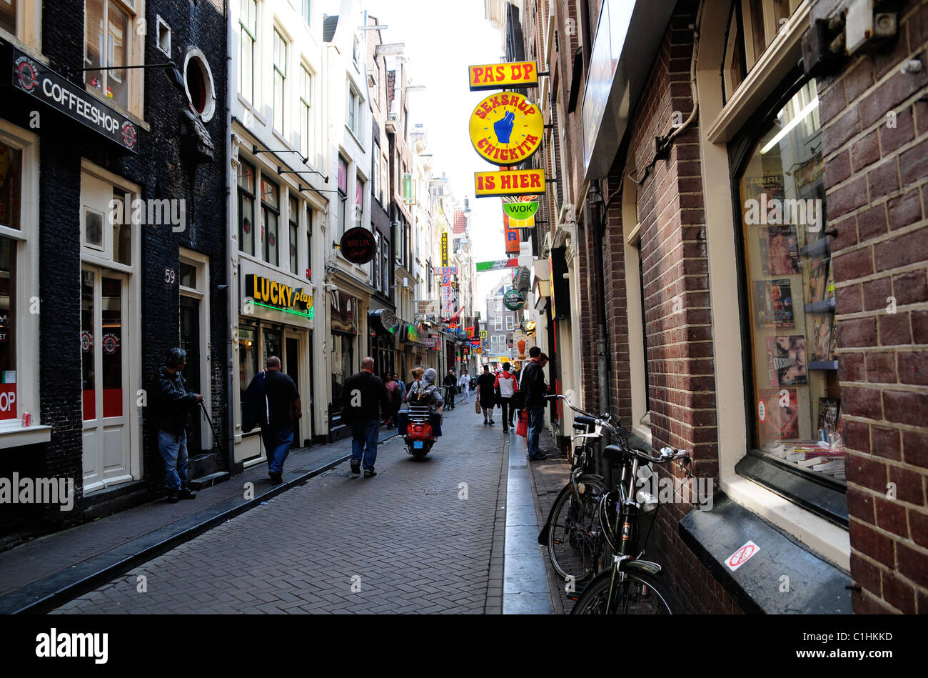 Amsterdam Streets with tourists Stock Photo - Alamy