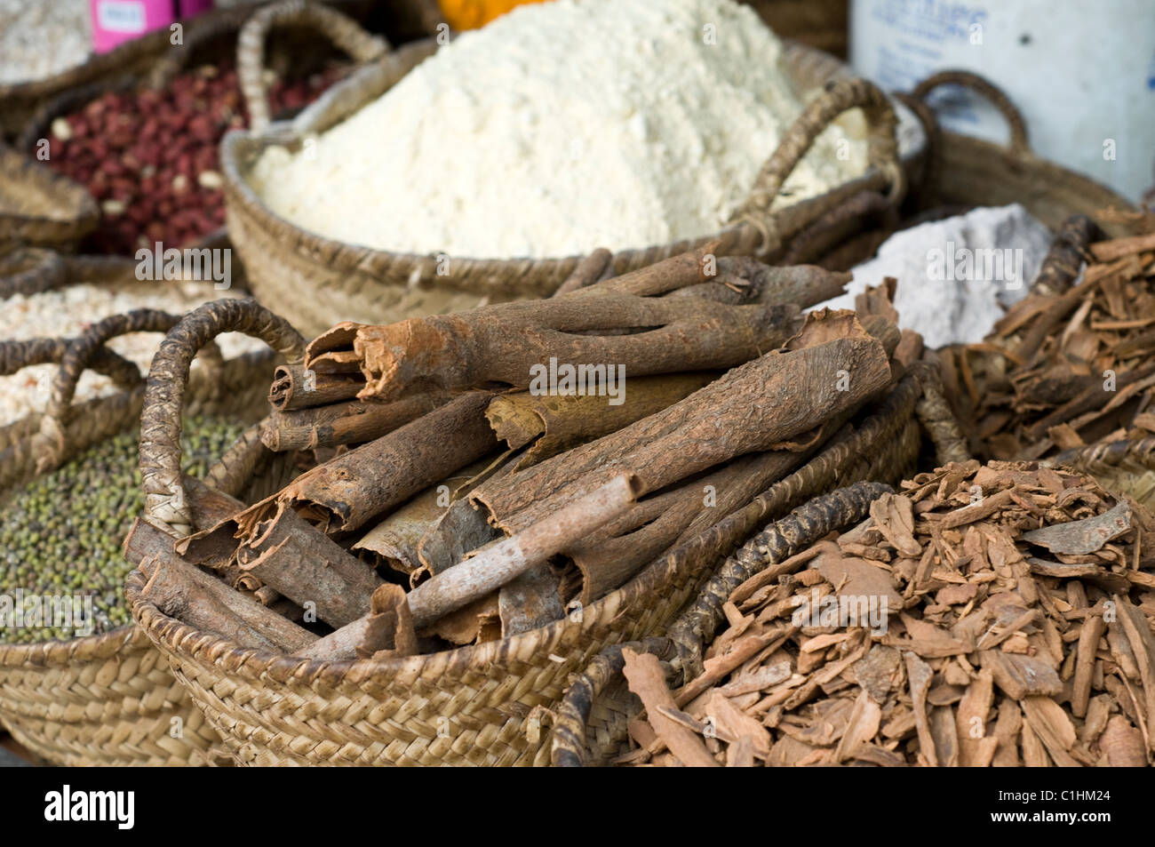 Zanzibar spice market hi-res stock photography and images - Alamy