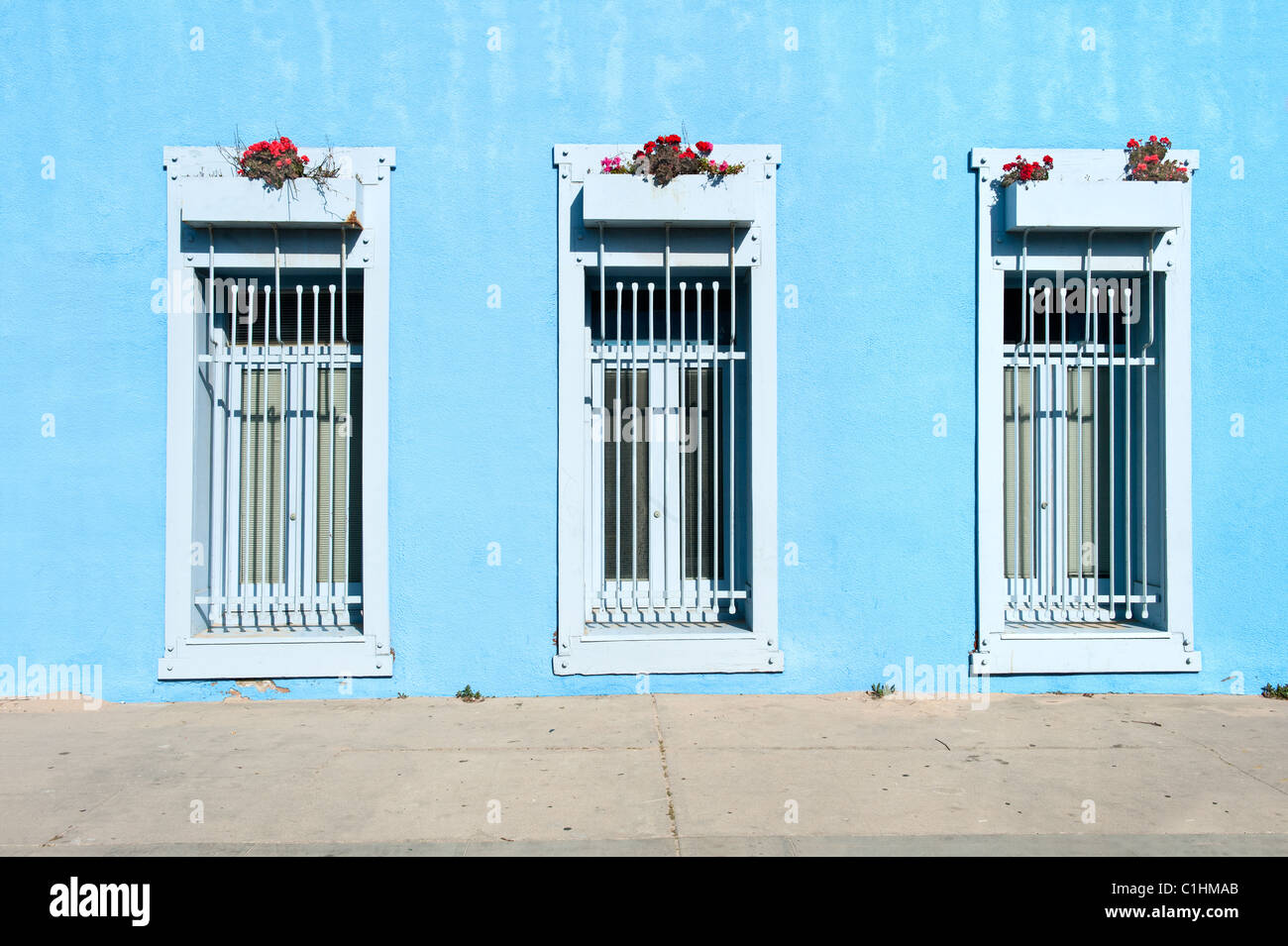 Security windows hi-res stock photography and images - Alamy