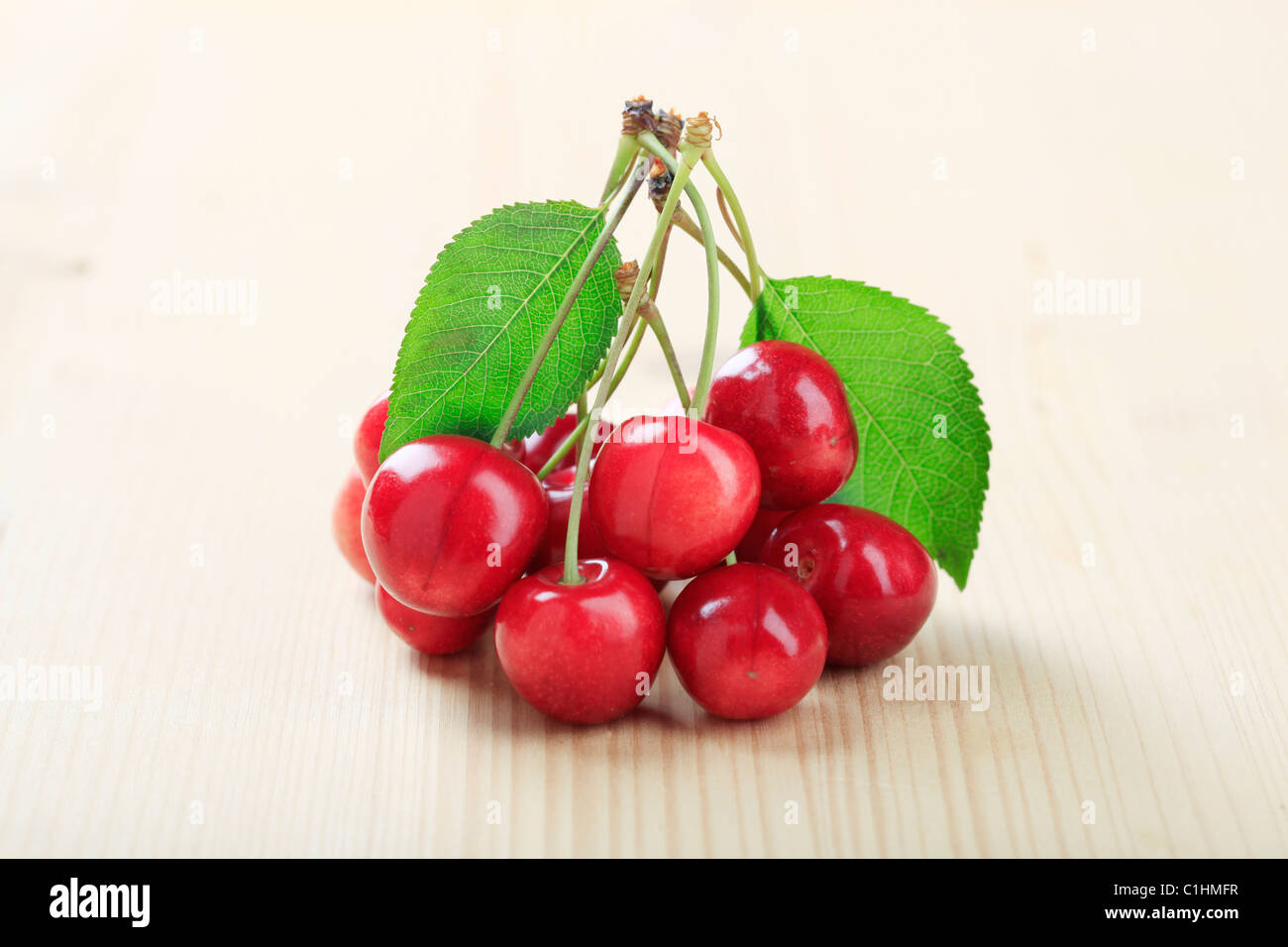 Fresh red cherries Stock Photo - Alamy
