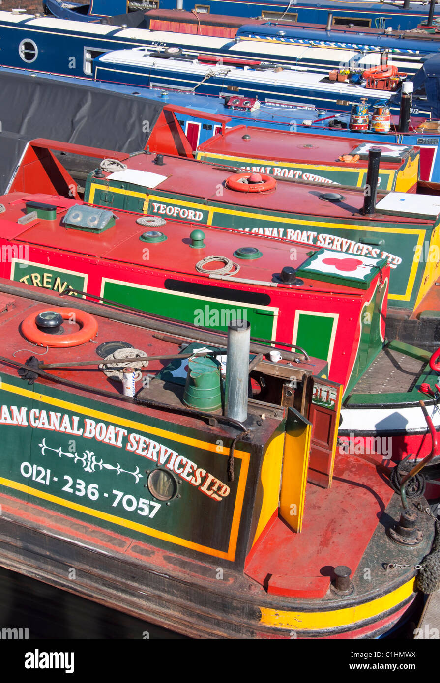 Long row of barges boats hi-res stock photography and images - Alamy