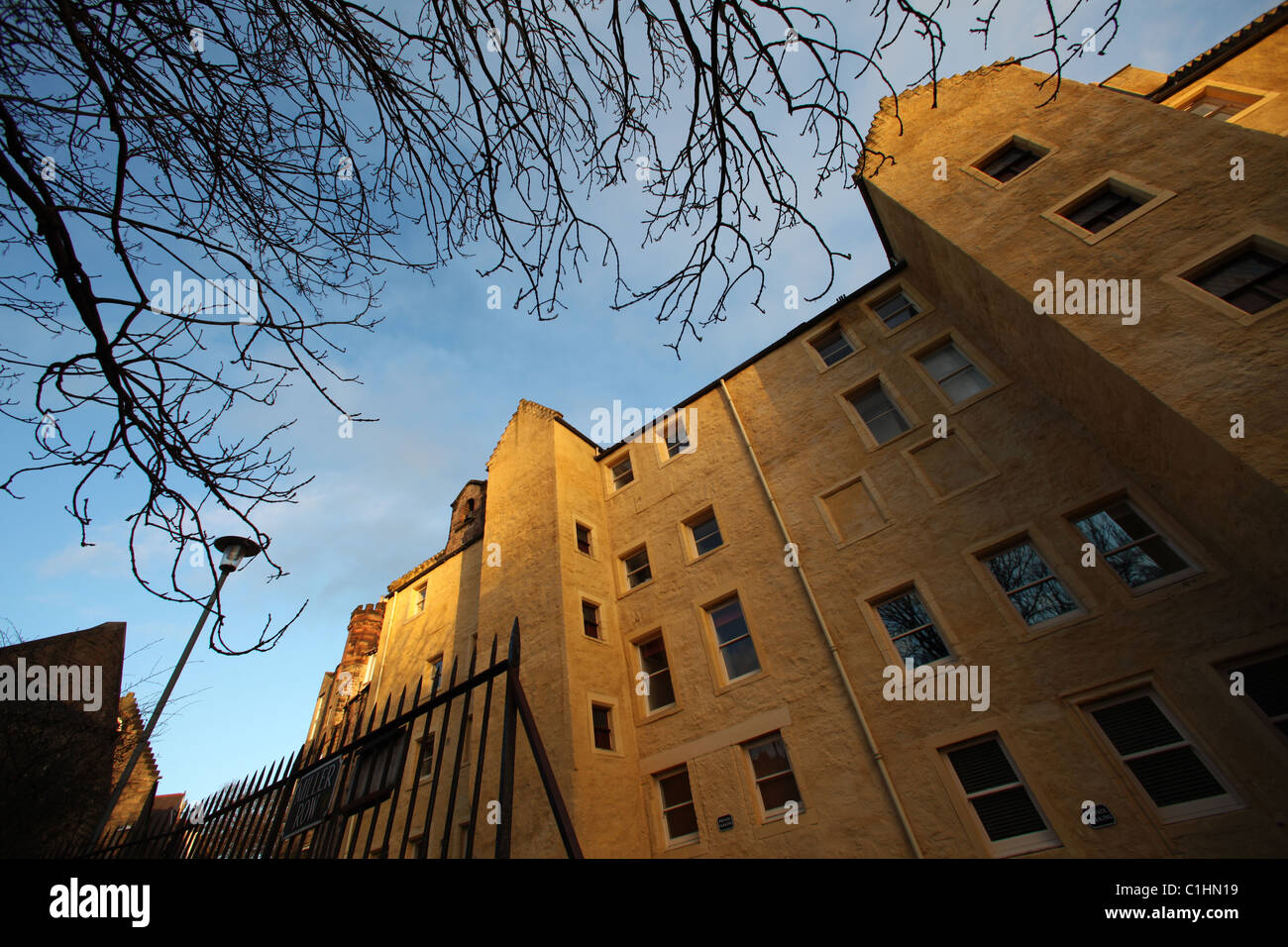 Traditional medieval building - Edinburgh - Scotland - UK Stock Photo ...