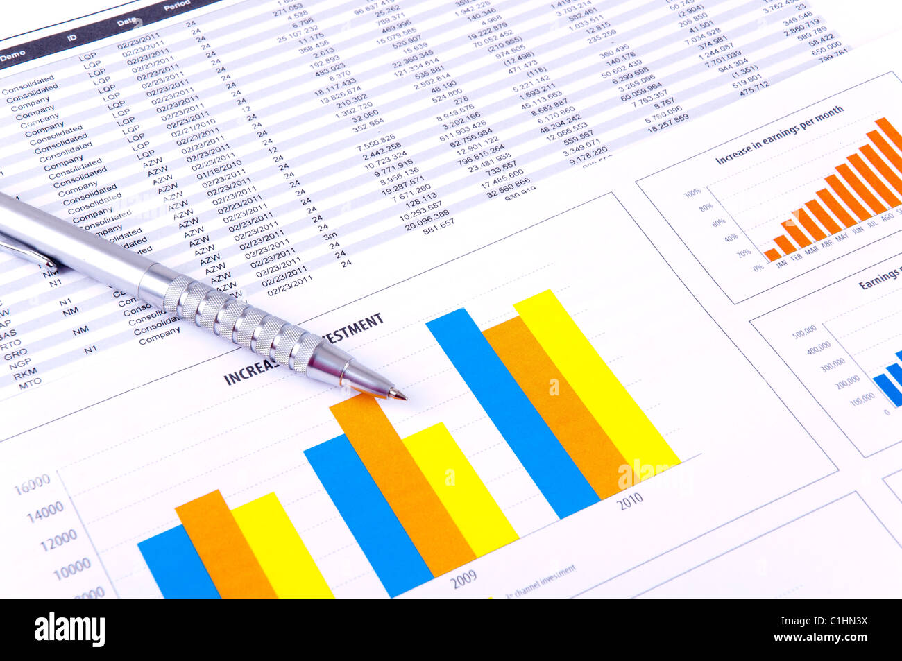 Colorful financial graphs hi-res stock photography and images - Alamy