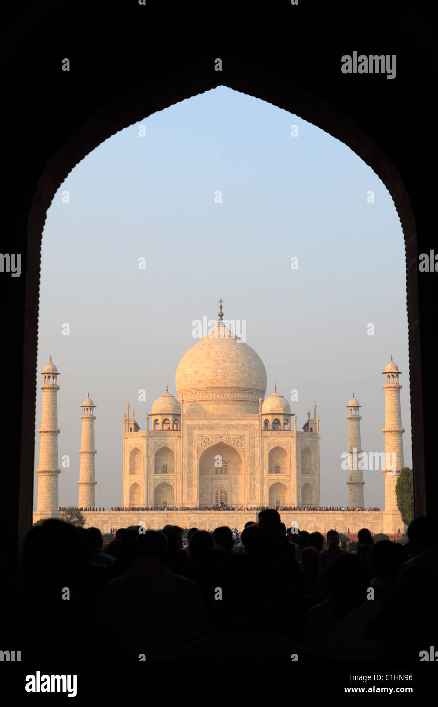 Side view gateway india hi-res stock photography and images - Alamy