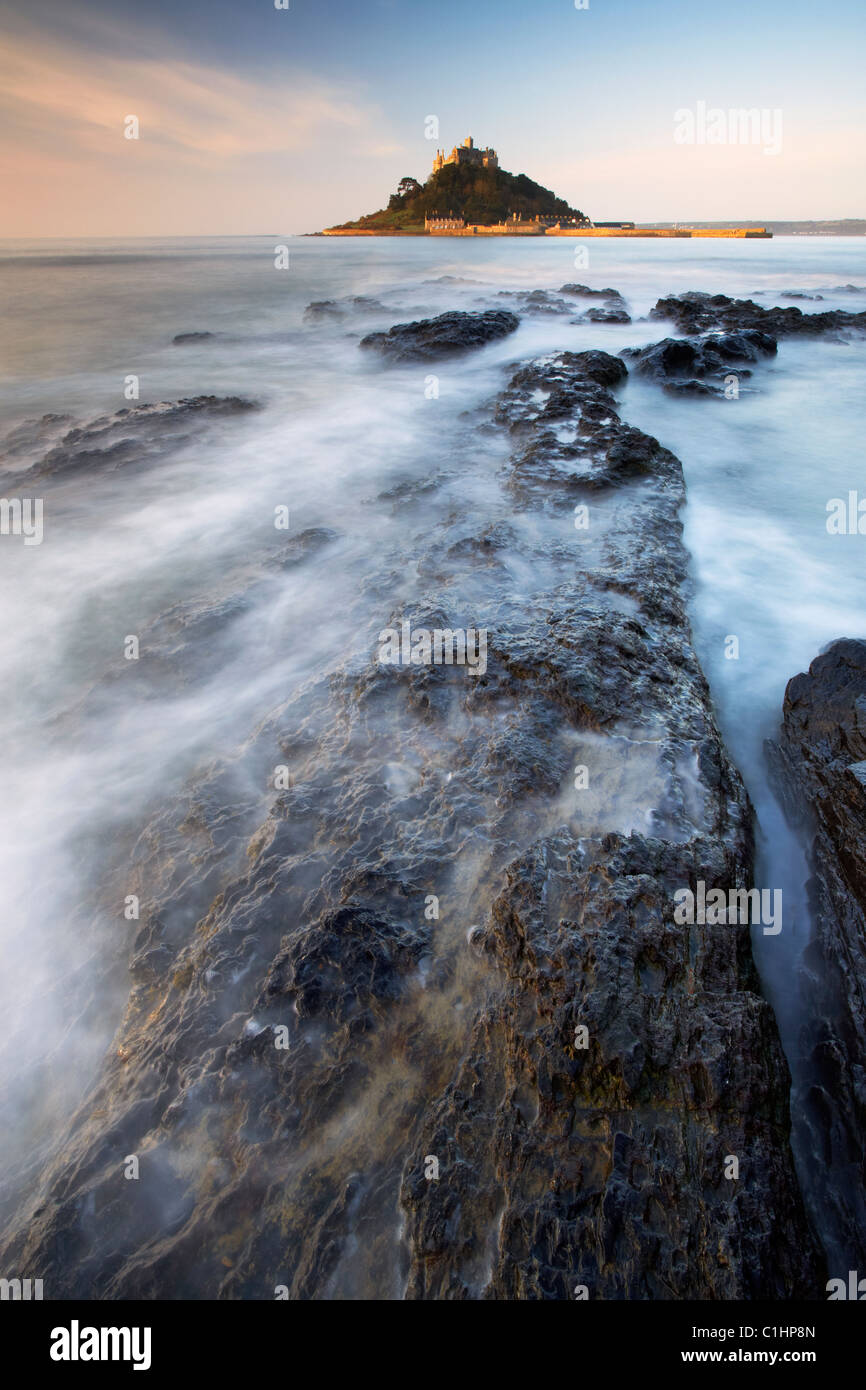 High Tide At St Michaels Mount At Dawn On The Cornish Coast Uk Stock
