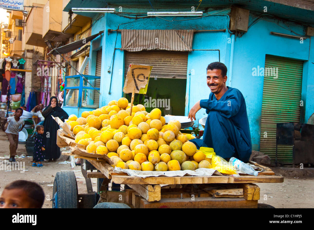 Egypt fruit market hi-res stock photography and images - Alamy
