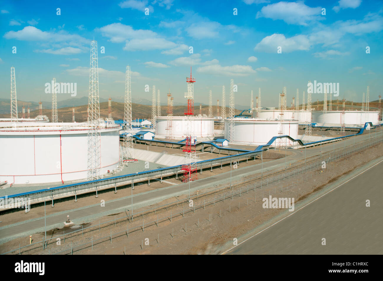 industrial fuel storage tanks at oil terminal Stock Photo - Alamy