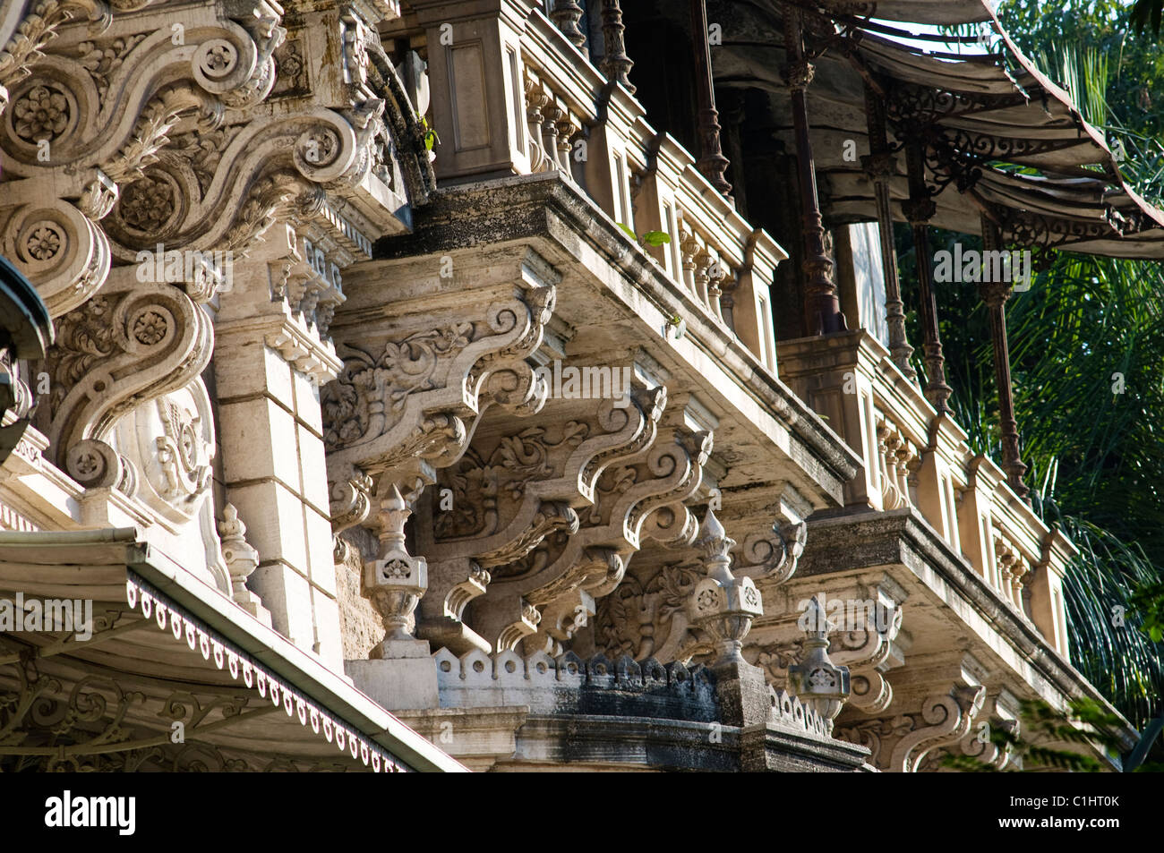 Colonial House detail, Fort Area, Mumbai, India Stock Photo - Alamy
