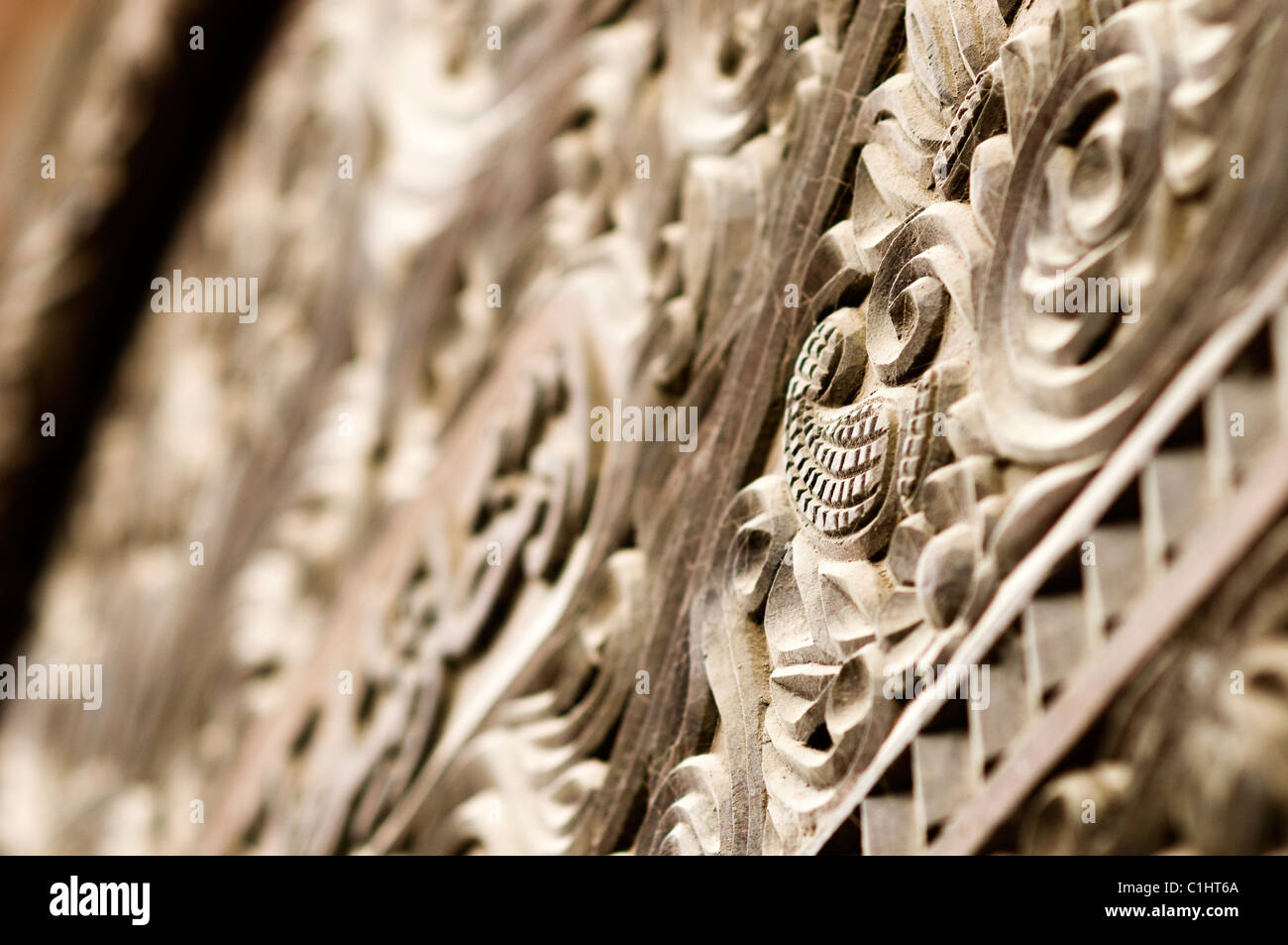 arved door detail, Old Stone Town, Lamu, Kenya Stock Photo - Alamy