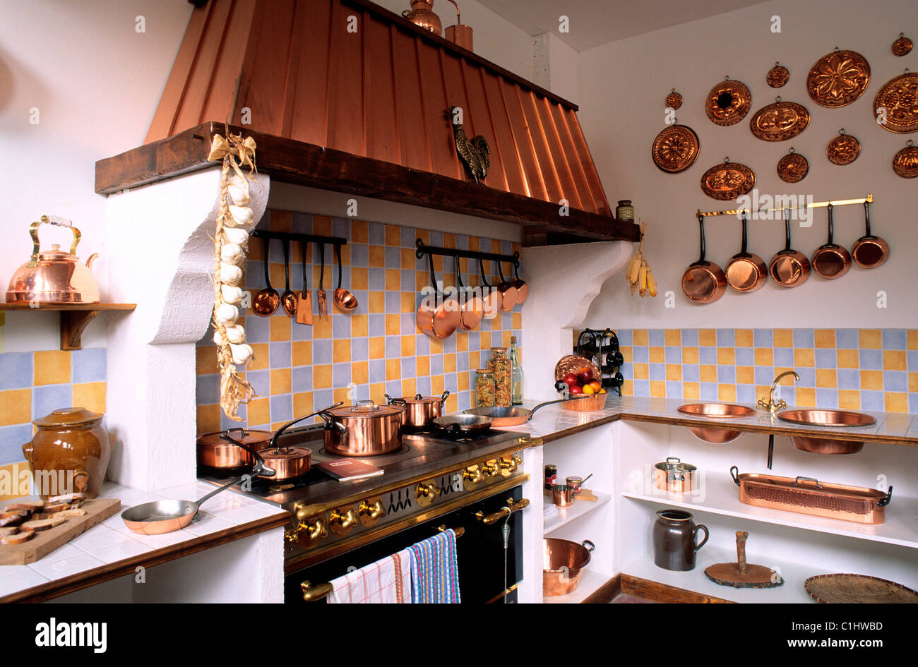 Copper foundry hi-res stock photography and images - Alamy