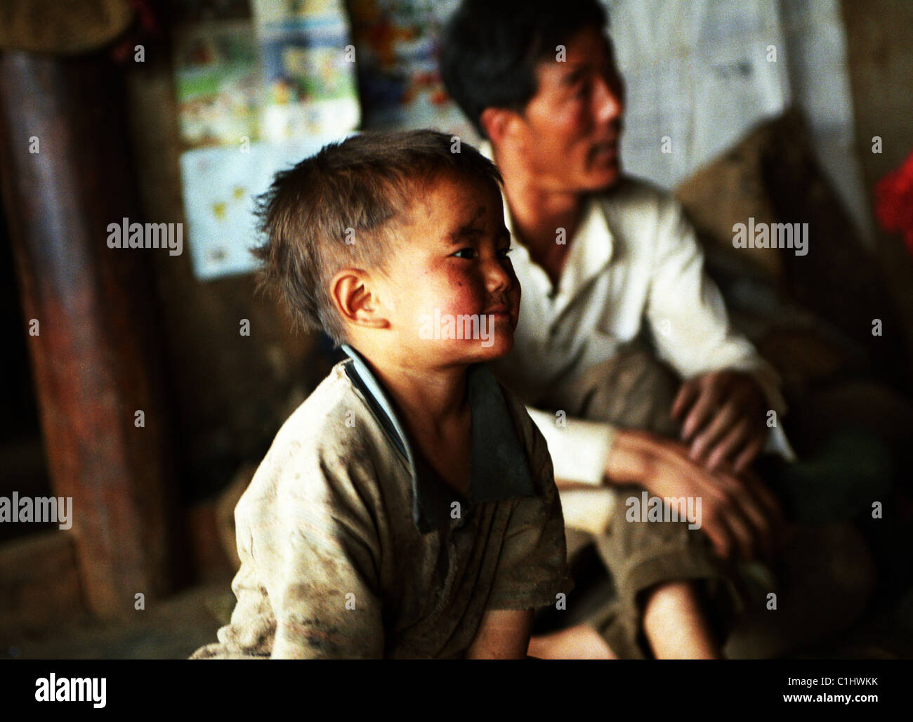 Poverty family portrait hi-res stock photography and images - Alamy
