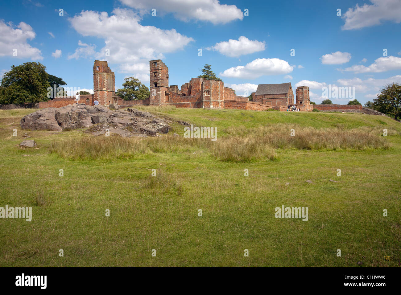Lady jane grey bradgate park ruins hi-res stock photography and images ...