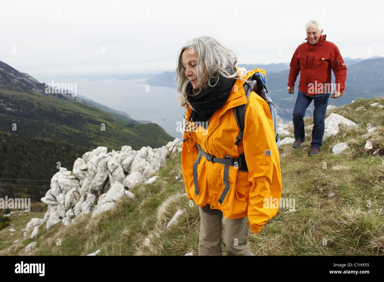 Senior couple in sports wear hi-res stock photography and images - Alamy