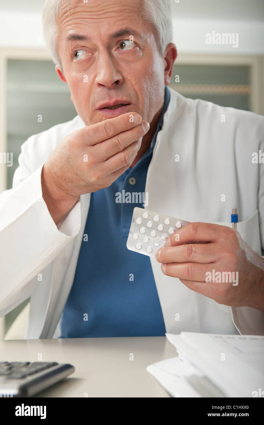 Secretly taking hi-res stock photography and images - Alamy