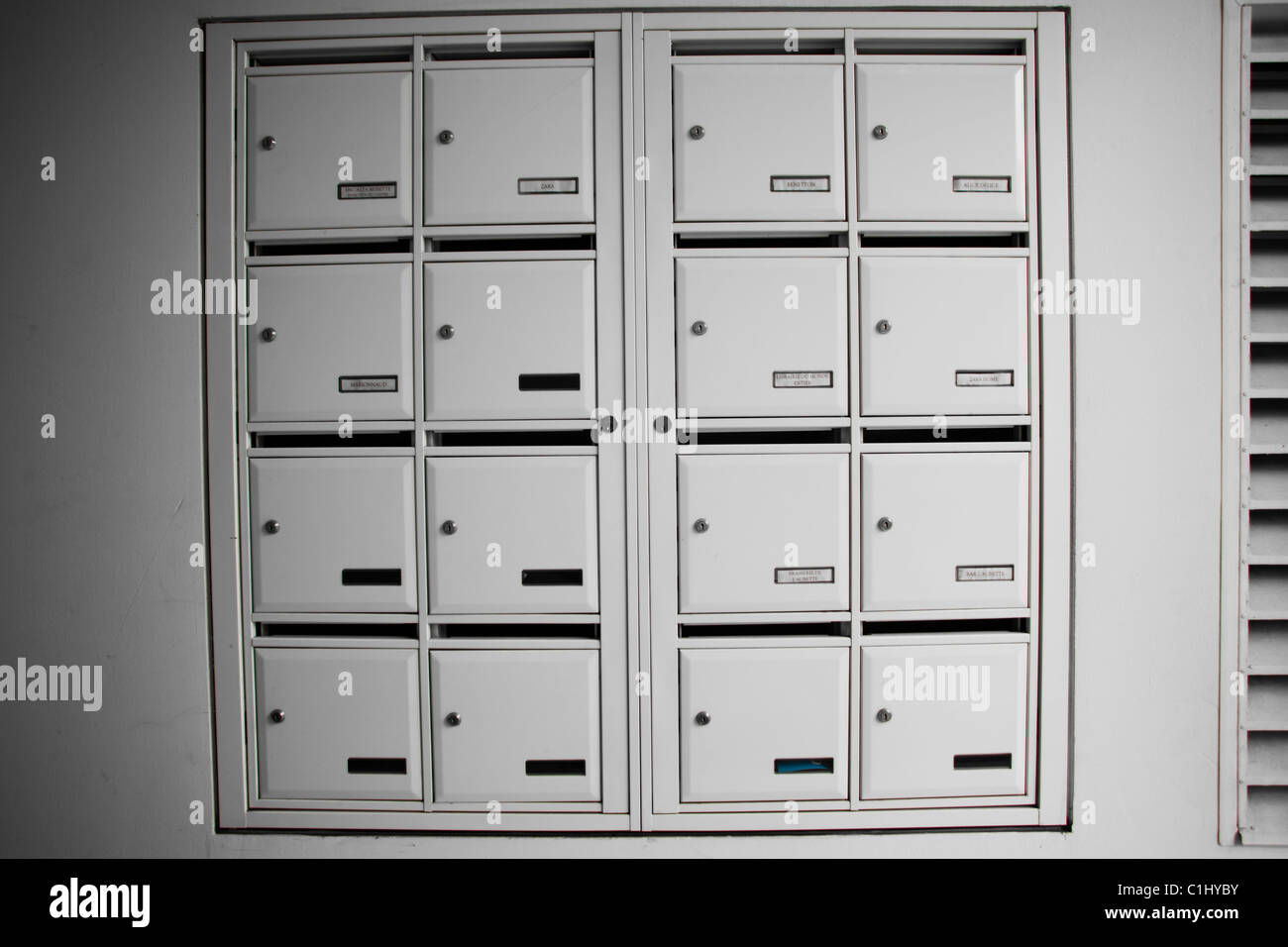 Hole letterbox hi-res stock photography and images - Alamy