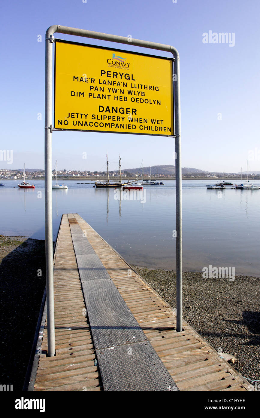 Warning sign on jetty hi-res stock photography and images - Alamy