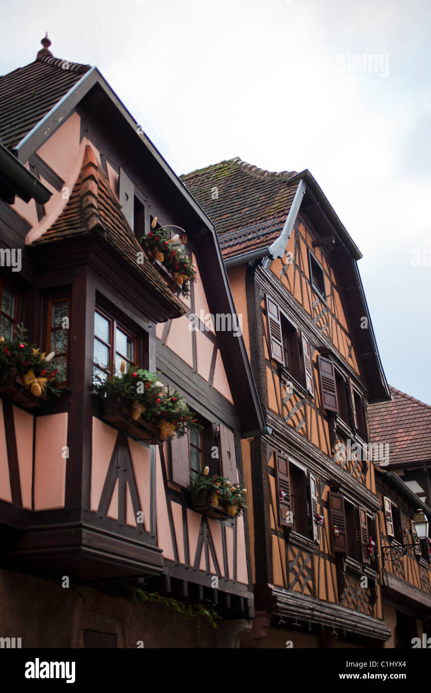 Traditional half timbered wall texture hi-res stock photography and ...