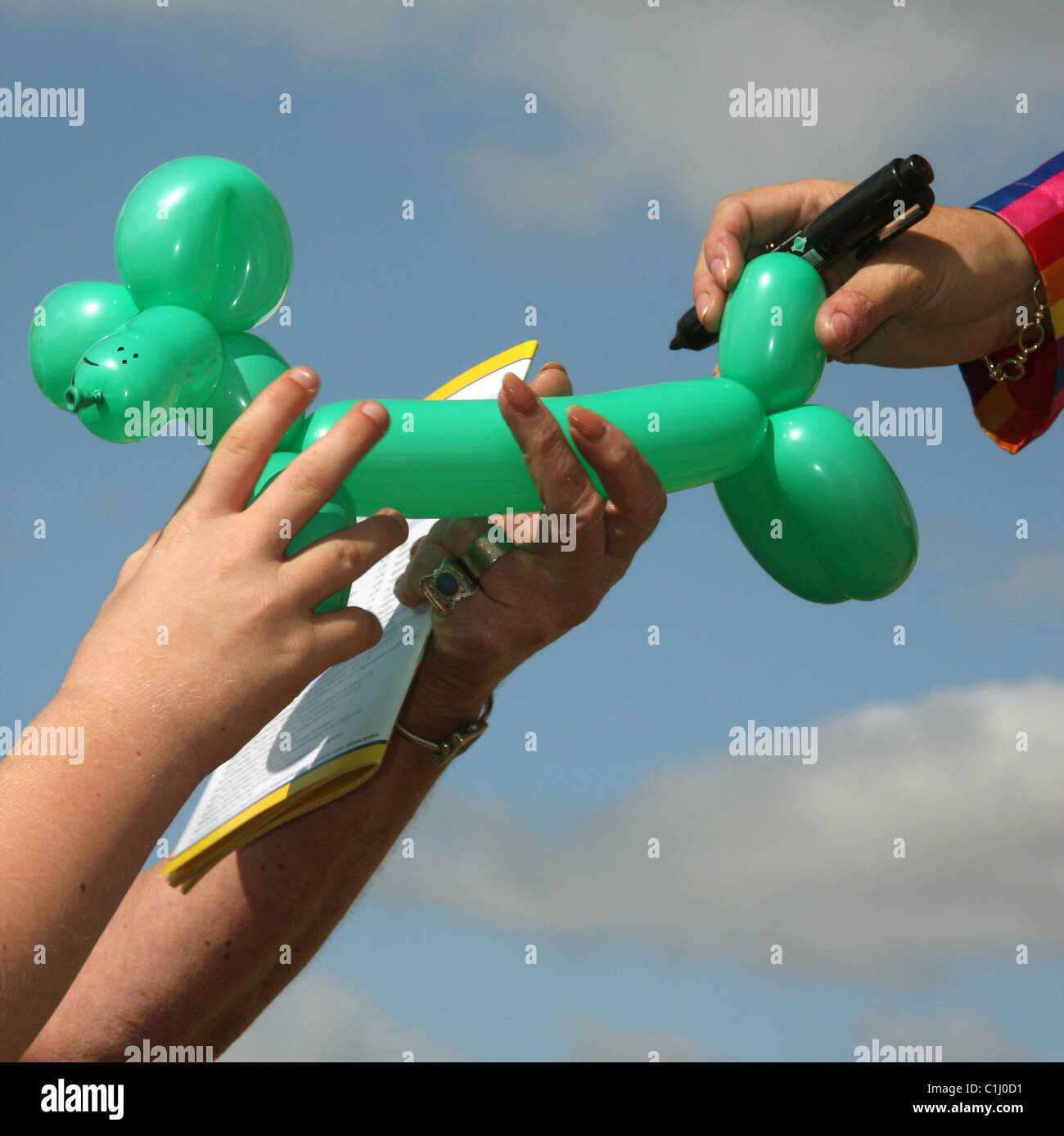Green blacksmith hi-res stock photography and images - Alamy