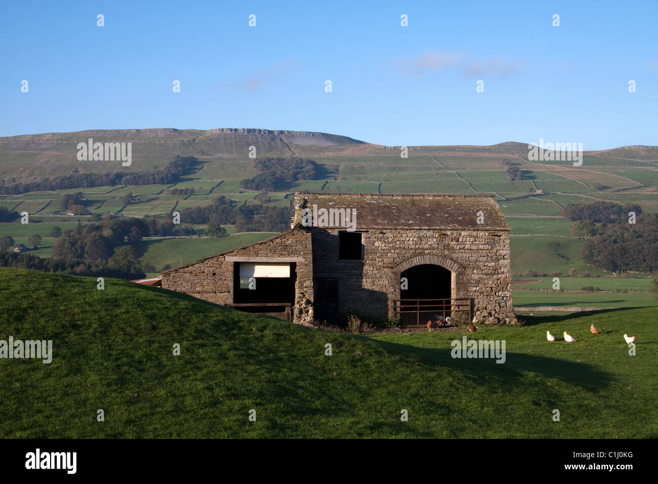 Blue hills stone barns hi-res stock photography and images - Alamy