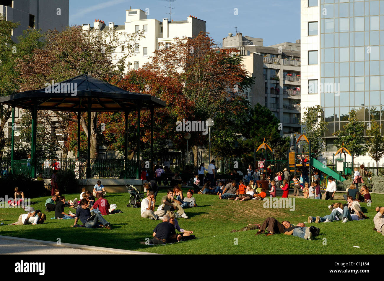Side of paris hi-res stock photography and images - Alamy